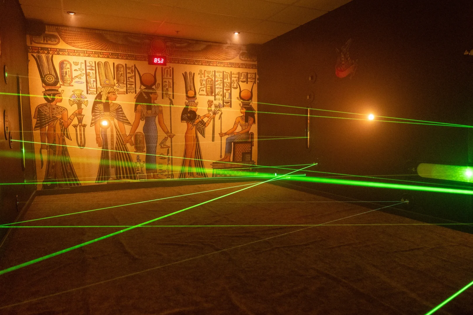 Indoor Attractions – Fun 'n' Stuff Indoor and Outdoor